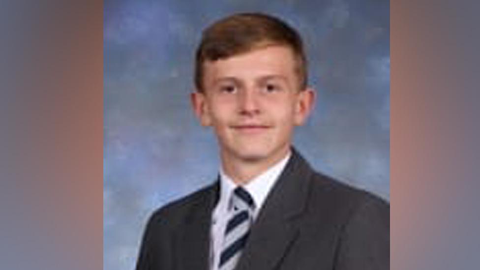 Ryan Durkin death: Tributes paid to Brinsworth crash victim - BBC News