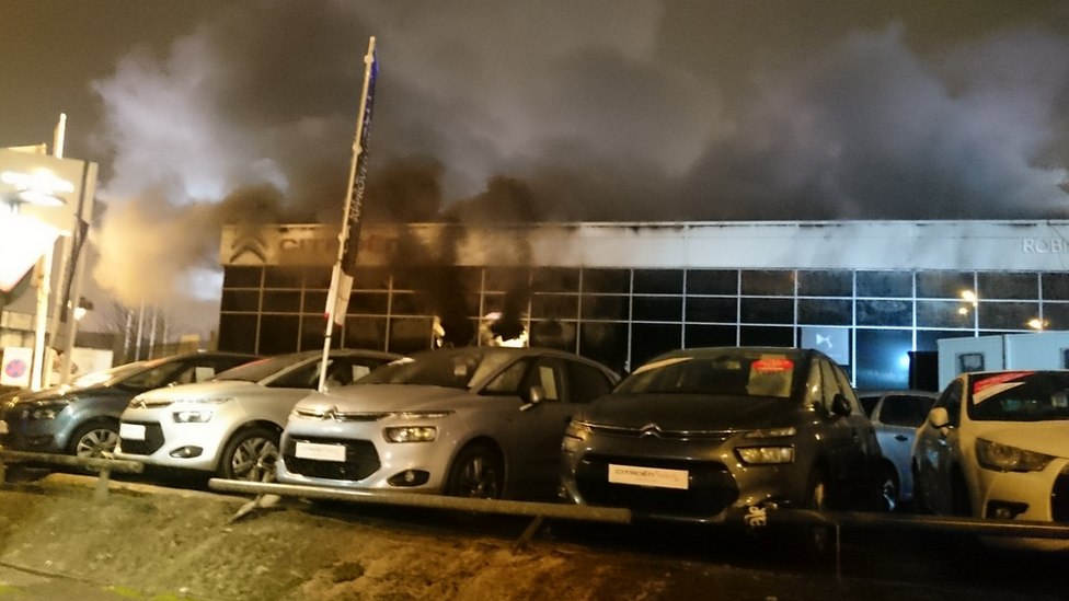 'Arson attack' at Citroën dealership in Birmingham - BBC News