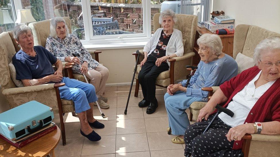 Plymouth residents write to King to save sheltered housing - BBC News
