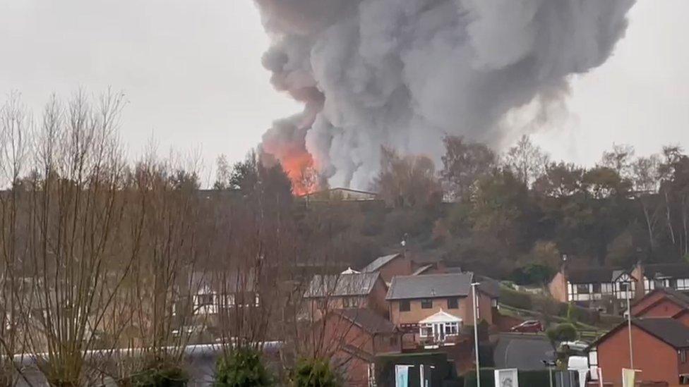 Kidderminster industrial estate fire: Smoke seen from miles around ...