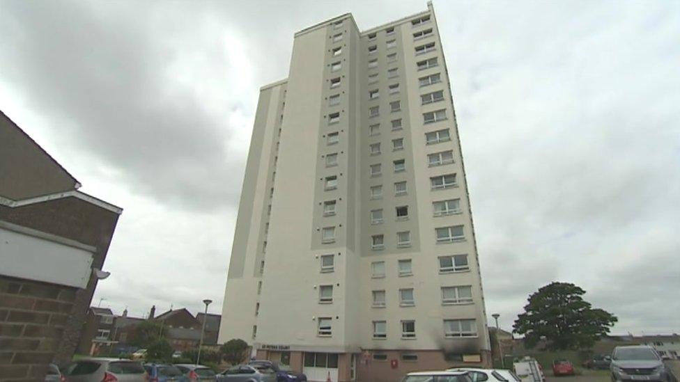 Lowestoft: Arson arrest after fire evacuates 30 flats - BBC News