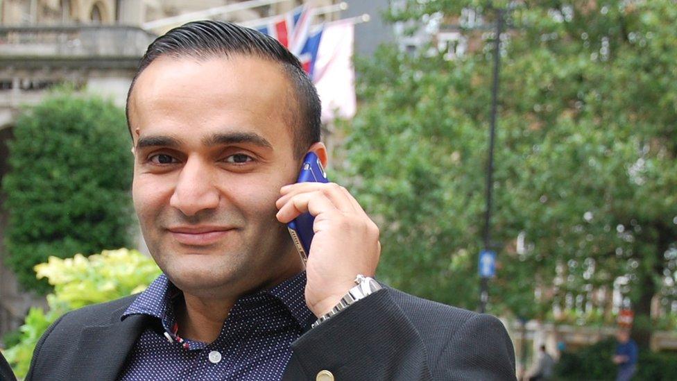 The millionaire couple who could teach you a thing or two - BBC News