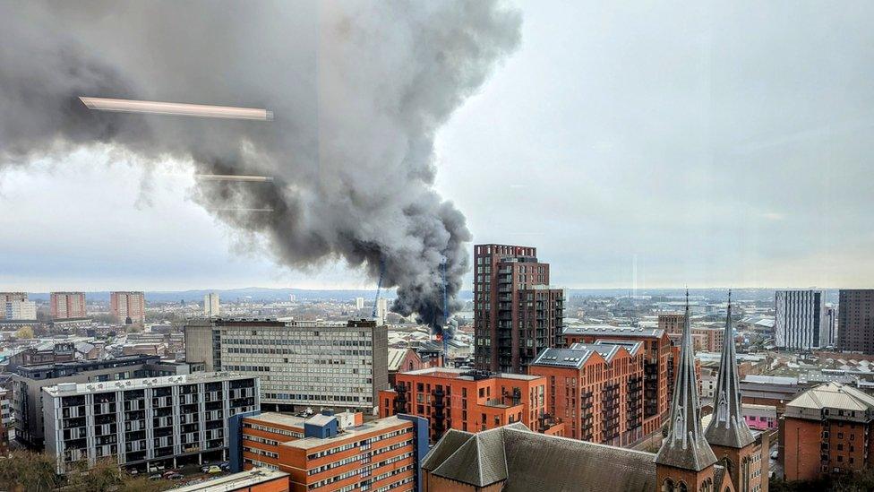 Crews remain at Birmingham warehouse fire - BBC News