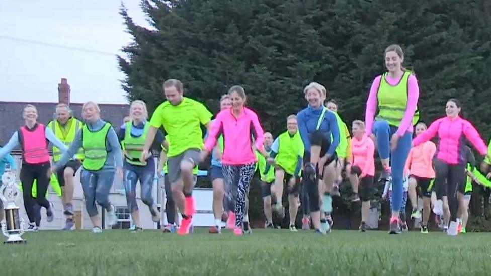 Armagh Road Race attracts 'the best runners' in Europe - BBC News