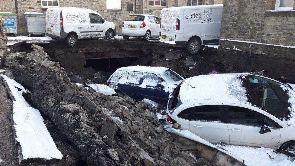 Structural failure led to Skipton bridge collapse - BBC News