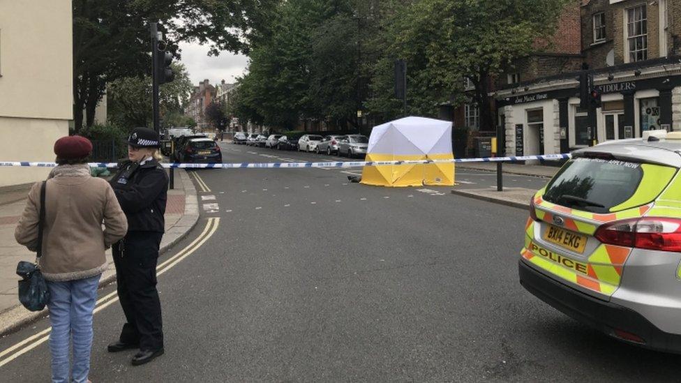 Kentish Town shooting: Man killed in drive-by attack named - BBC News