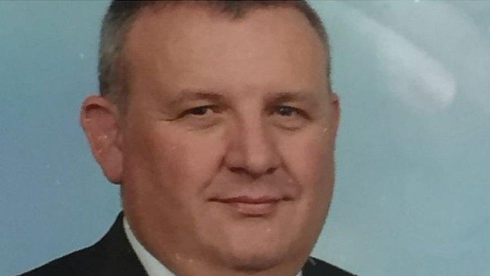 Adrian Ismay murder: Christopher Robinson's brother in court - BBC News