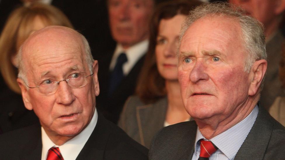 Harry Gregg: Munich air disaster hero and Northern Ireland goalkeeping ...
