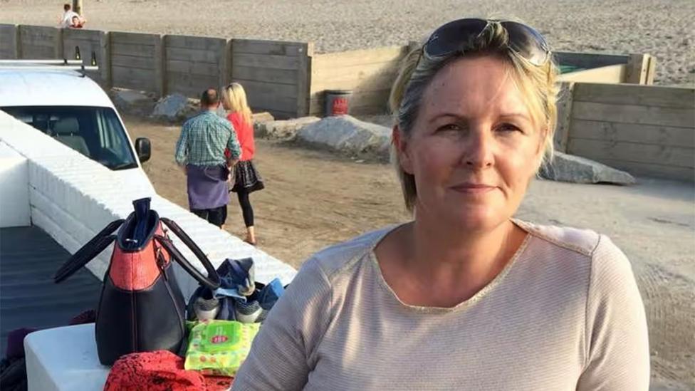 Probation mistake 'signed my daughter’s death warrant' - BBC News