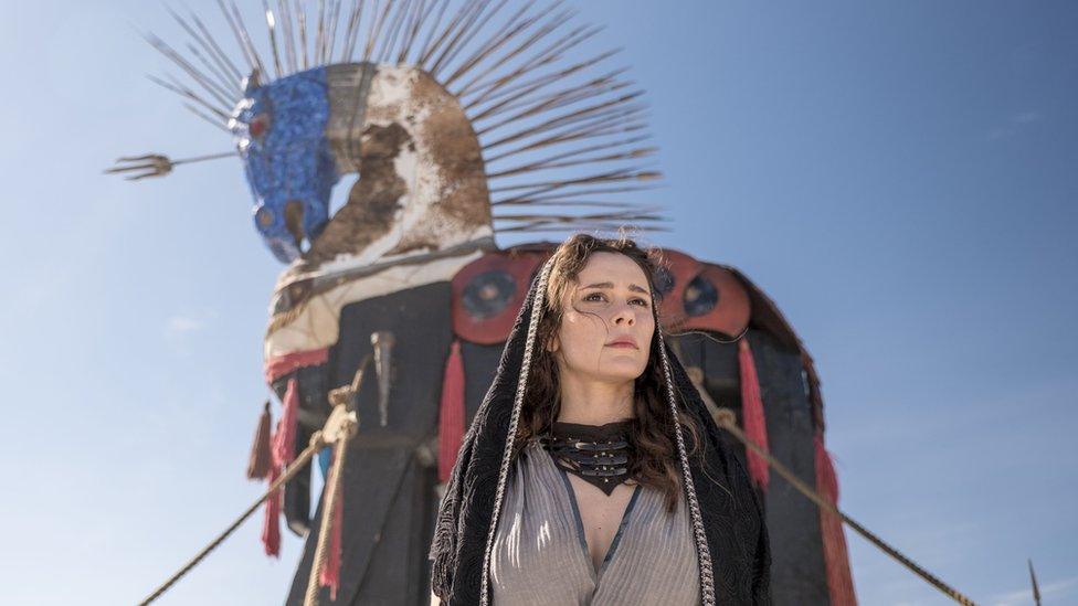 How the Troy story is getting a female makeover - BBC News