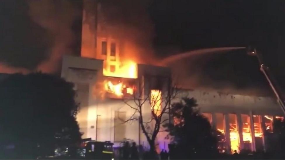 Liverpool Littlewoods building fire in pictures - BBC News