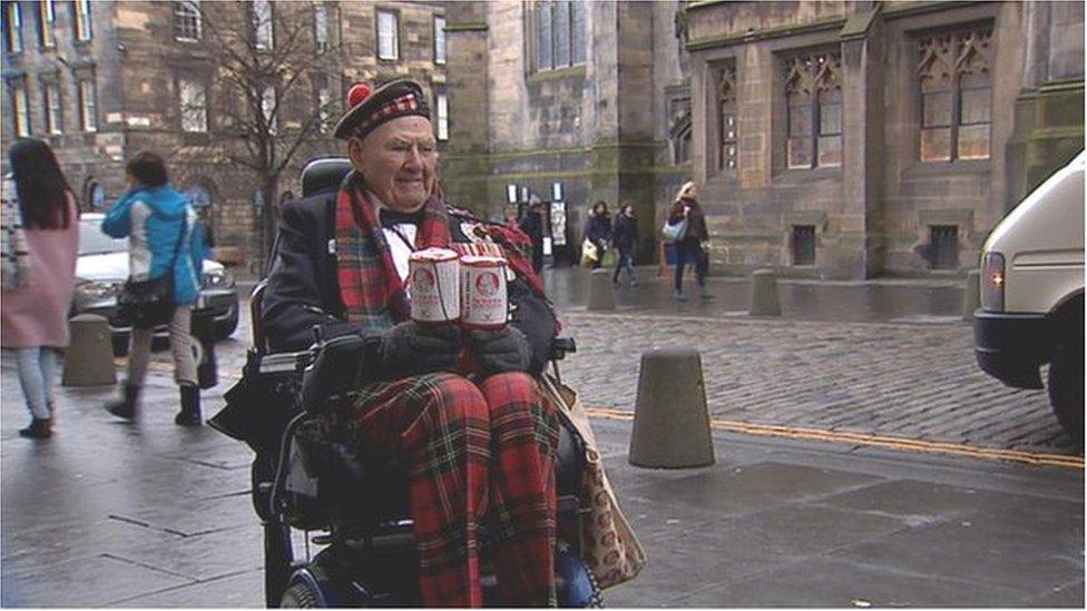 Charity collector Thomas Gilzean breaks his back in fall - BBC News