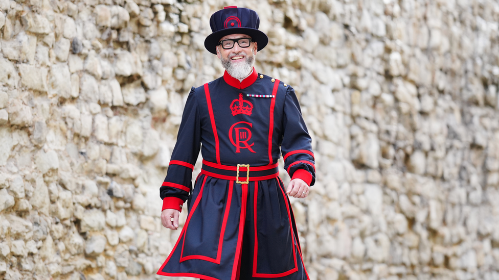 Yeovil man lands role as Beefeater at Tower of London - BBC News