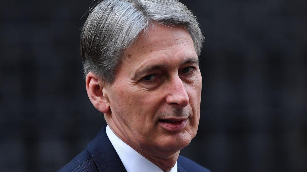Brexit talks: Hammond says jobs and economy the priority - BBC News