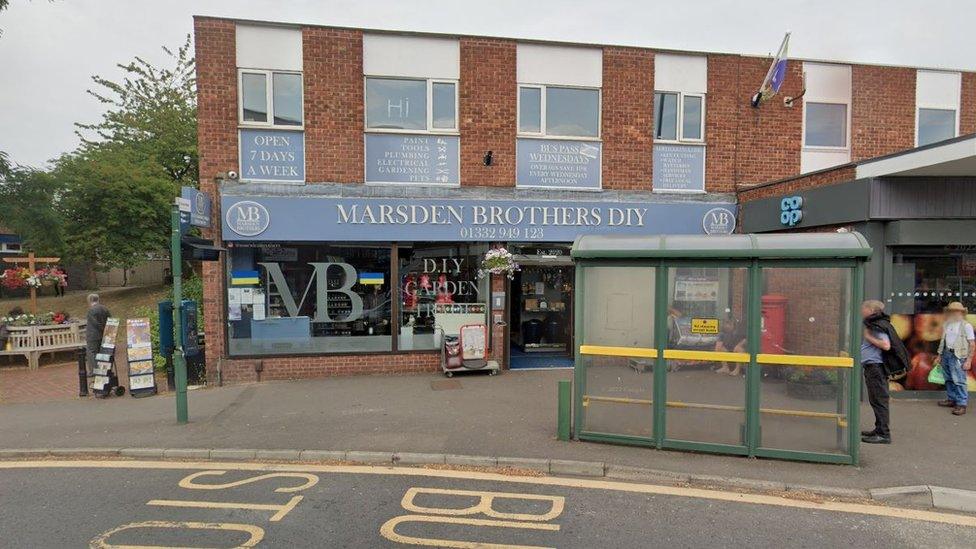 Cost of living: Soaring stock costs spell end for DIY store - BBC News