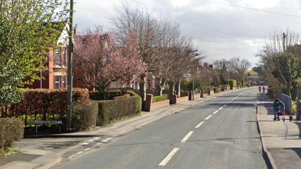 Tarleton car crash: Toddler and man die at scene - BBC News