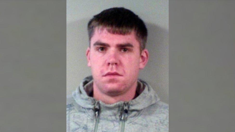 Dartford convicted killer jailed after paedophile hunter sting - BBC News