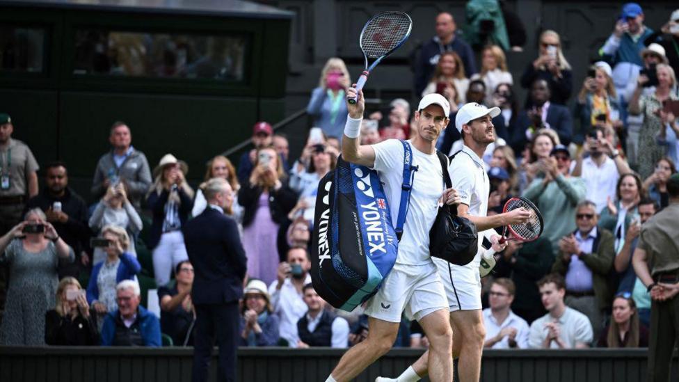 Andy Murray: UK tennis legend's career in pictures - BBC Newsround