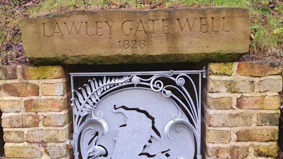 Lawley Gate: Community volunteers restore 19th Century well - BBC News