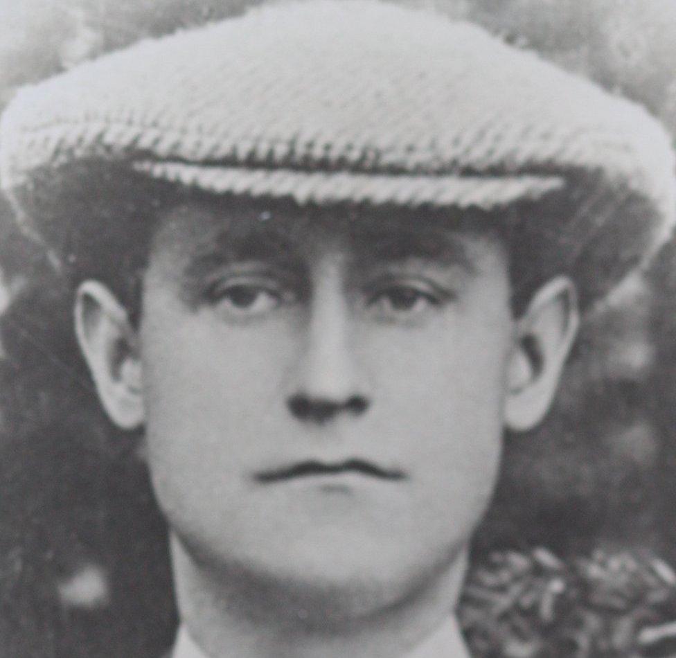 Exhall Colliery disaster: Tragedy, survival and heroism - BBC News