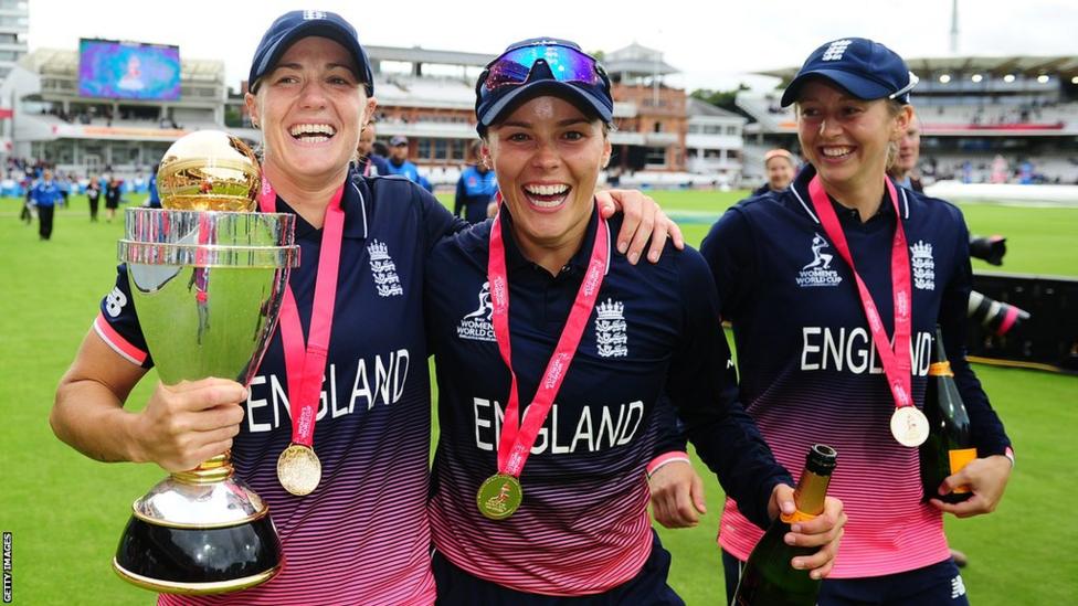 Alex Hartley: England World Cup winner announces retirement from ...