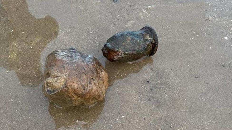 East Tilbury World War Two bomb detonated - BBC News
