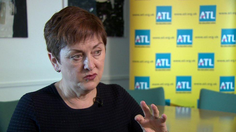 'Useless' bureaucracy hitting teacher morale - union - BBC News