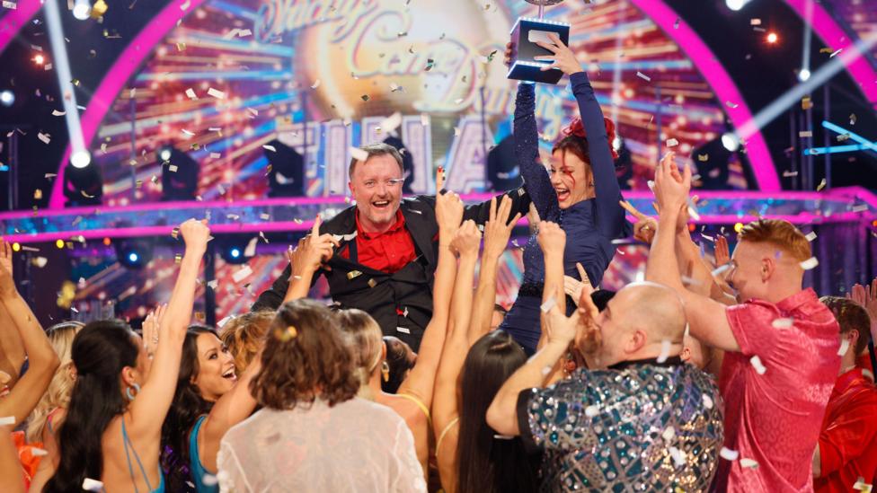 Chris McCausland Strictly win 'opens doors' for blind people - BBC News