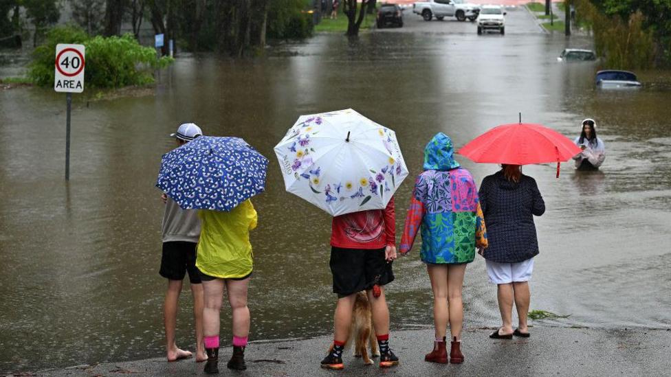 Australia cyclone: Mass blackouts and flooding in storm-affected states ...
