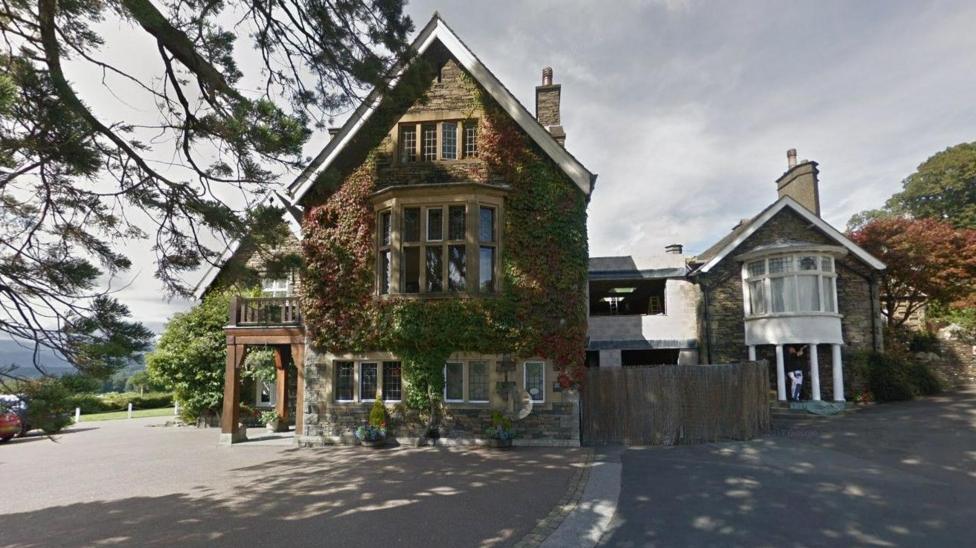 Windermere campaign encourages connection to main sewage network - BBC News