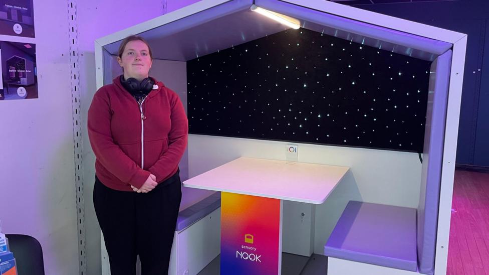 Doncaster Frenchgate opens space to help neurodivergent shoppers - BBC News