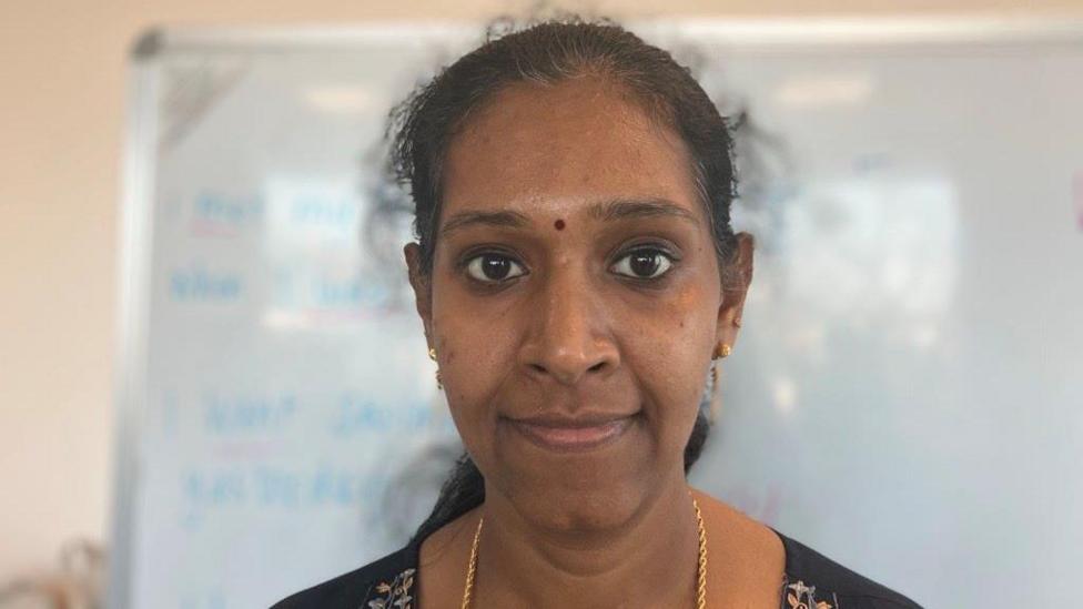 Slough: Free English classes helping women break isolation - BBC News