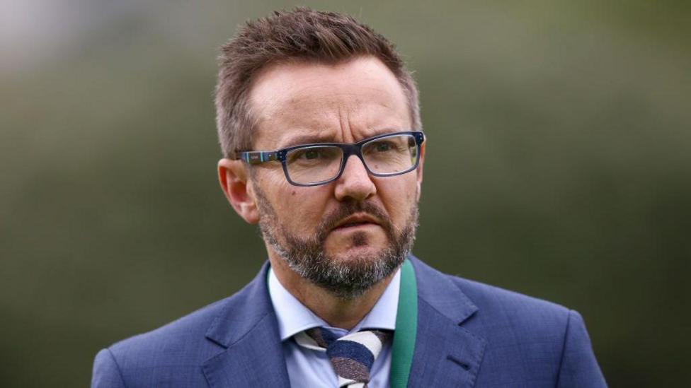 Pakistan appoint Mike Hesson as white-ball coach - BBC Sport