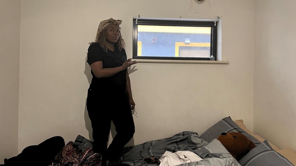 My Luton flat is a fire hazard - Big Brother's Trish Balusa - BBC News