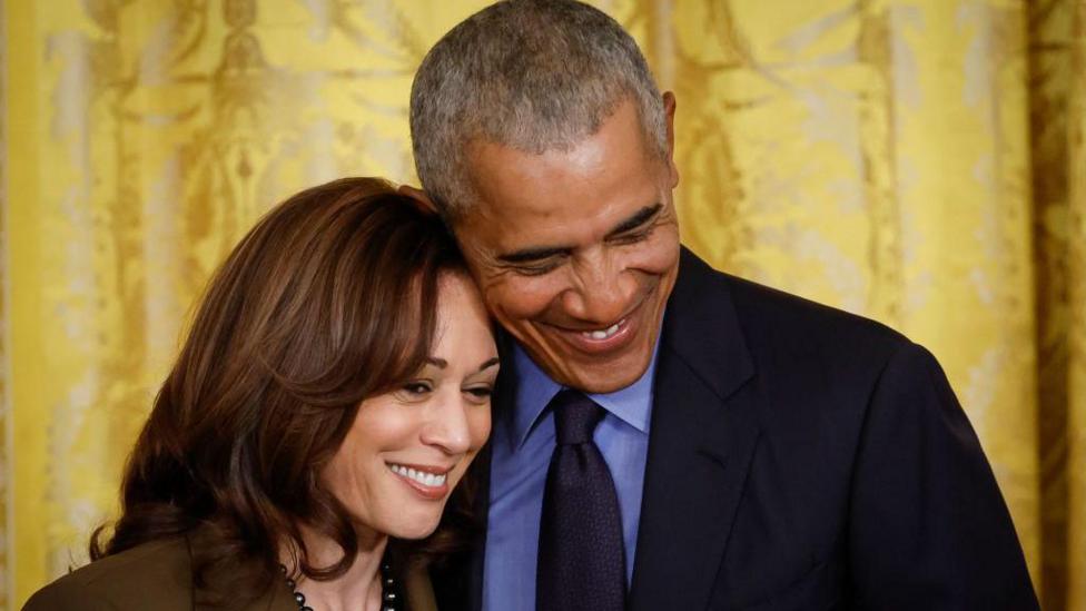 Six moments when Harris and Obama's political paths crossed - BBC News