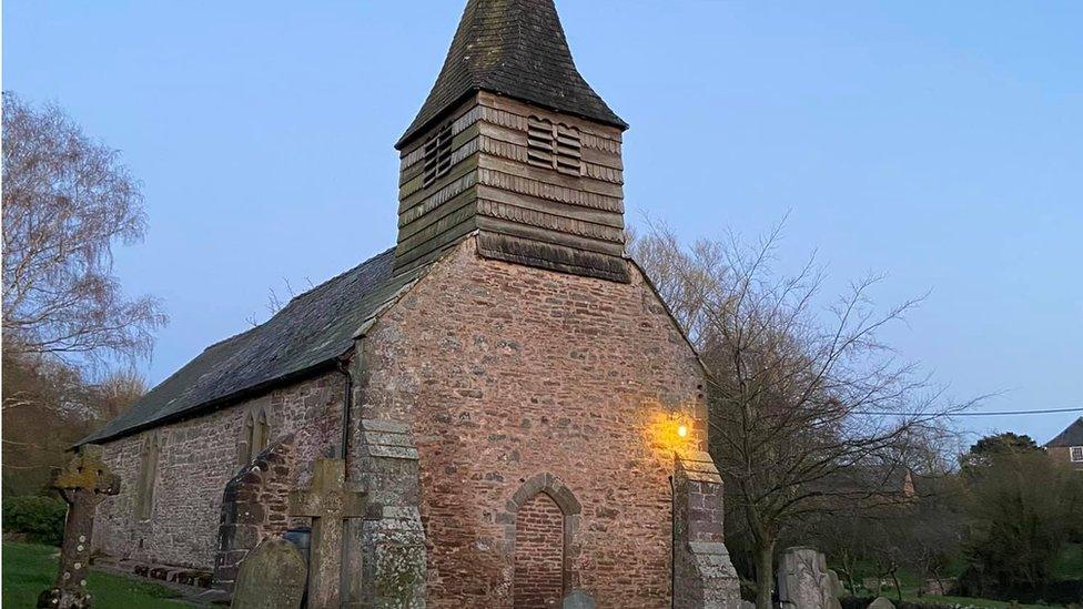 Centuries-old Dewsall bells to ring again after repairs - BBC News