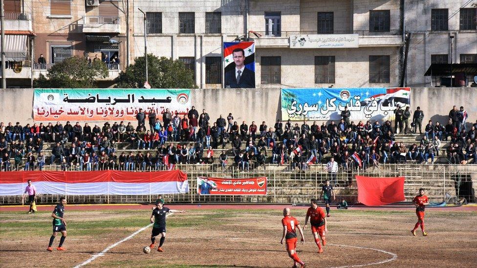 Football returns to Aleppo after five years of war - BBC News