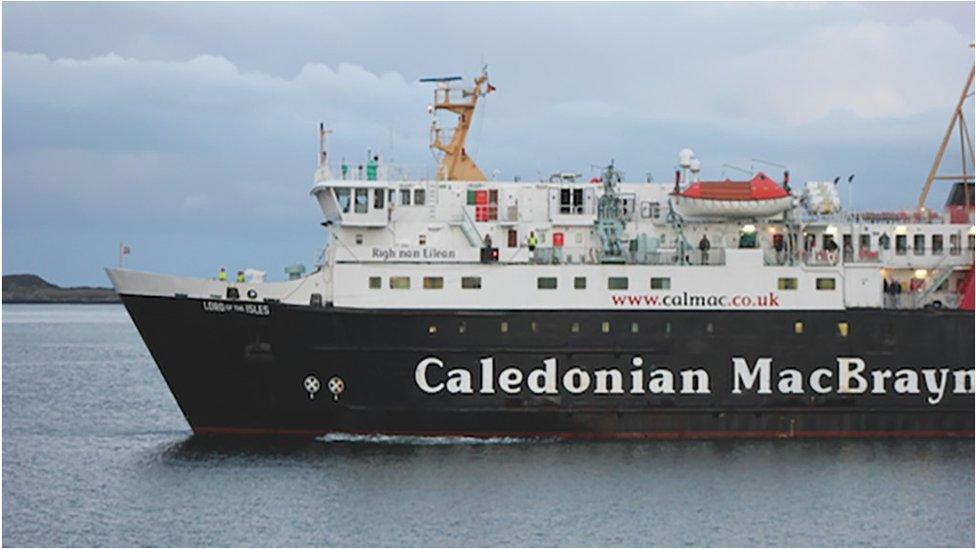 MV Lord of the Isles a-mach gu co-dhiù Dihaoine - Naidheachdan a' BhBC