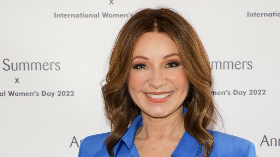 Ann Summers boss Jacqueline Gold dies aged 62 - BBC News