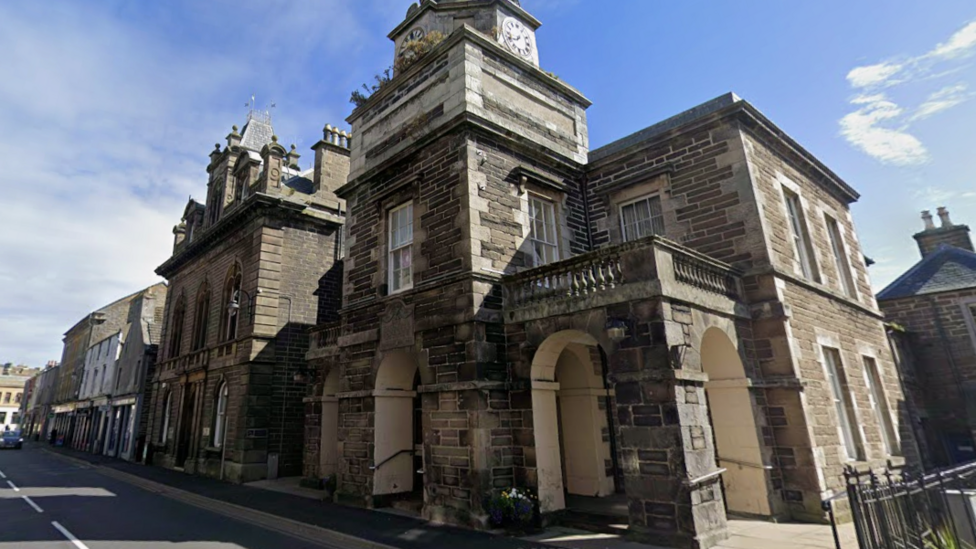 Millionaire tipster Kevin Booth in court over rape and abduction ...