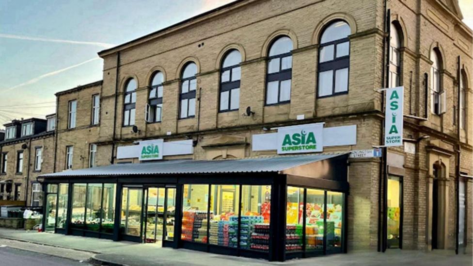 Bradford Council refuses to approve Asia Superstore extension - BBC News