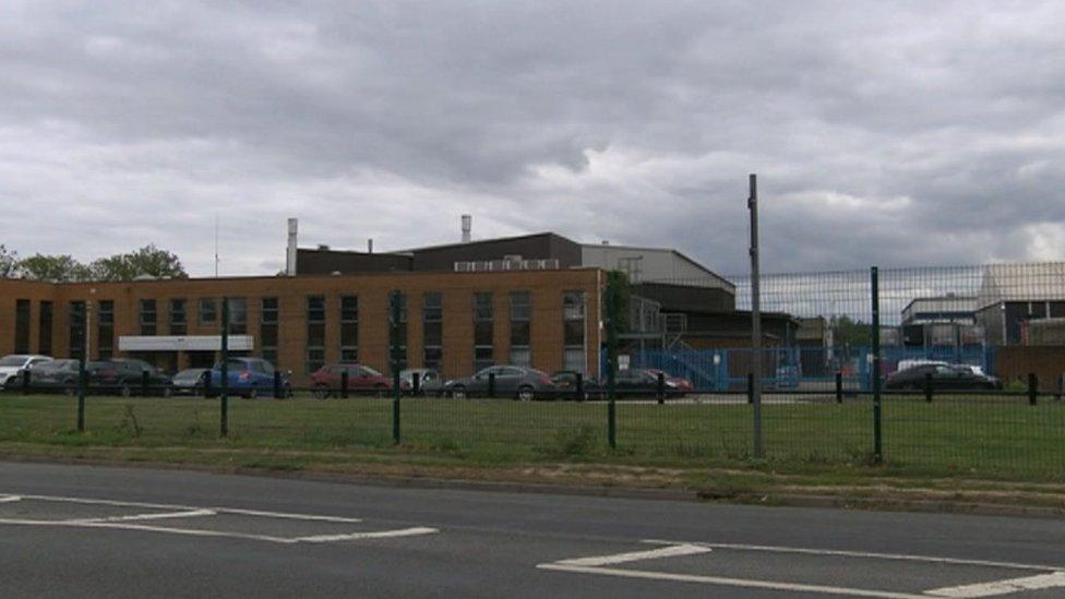 Bicester printing factory forklift driver 'crushed to death' - BBC News