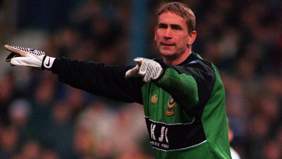 Alan Knight: Ex-Portsmouth goalkeeper has prostate cancer - BBC Sport
