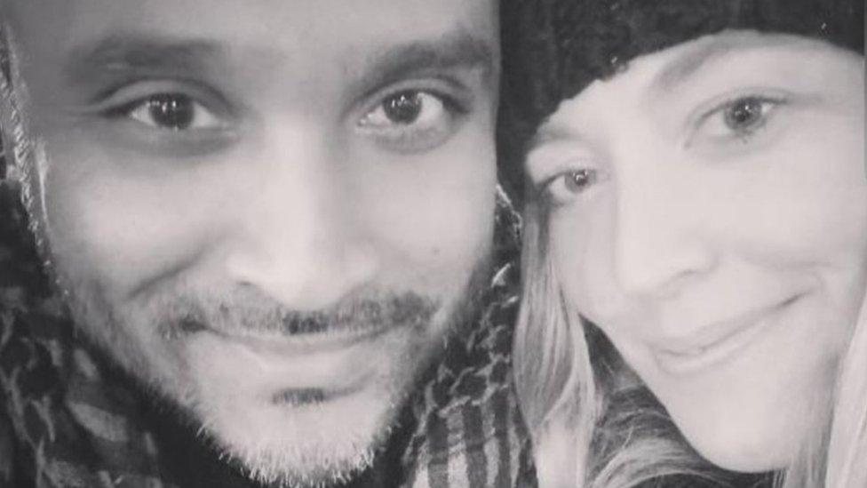 Coronavirus: 'Brave and fearless' police officer dies aged 40 - BBC News