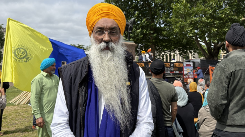 Sikh group calls for public inquiry into Henry Nowak's death - BBC News