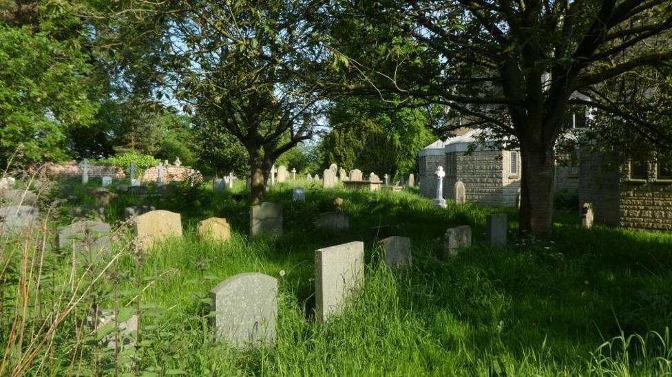 Heslington Church plans expansion for 'at capacity' graveyard - BBC News