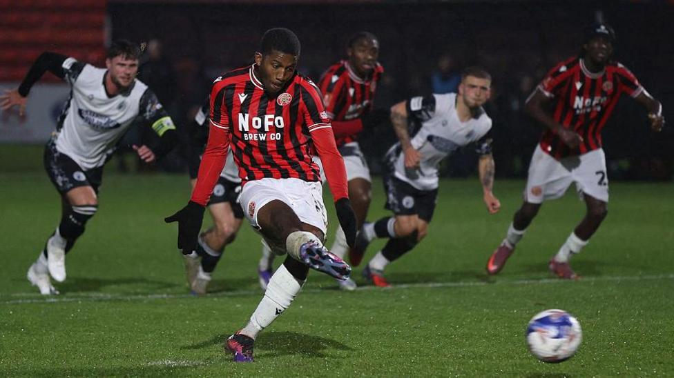 FA Cup: Gateshead 0-2 Walsall - Saddlers into third round - BBC Sport