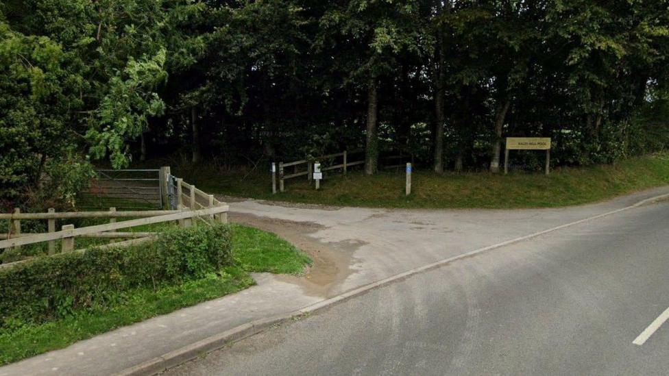 Teens taken to hospital after fishing pool stabbing in Cheadle - BBC News