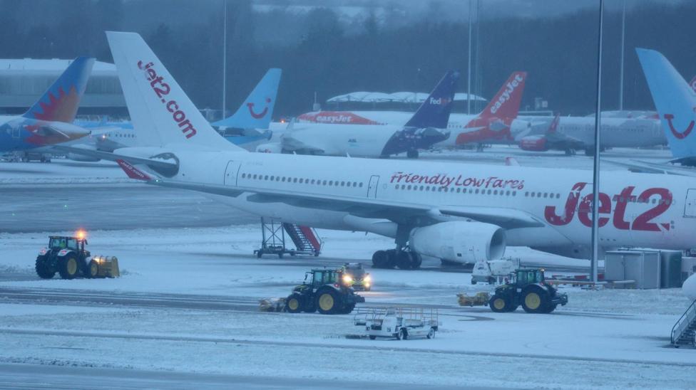 Manchester and Liverpool airports reopen runways after heavy snow - BBC ...