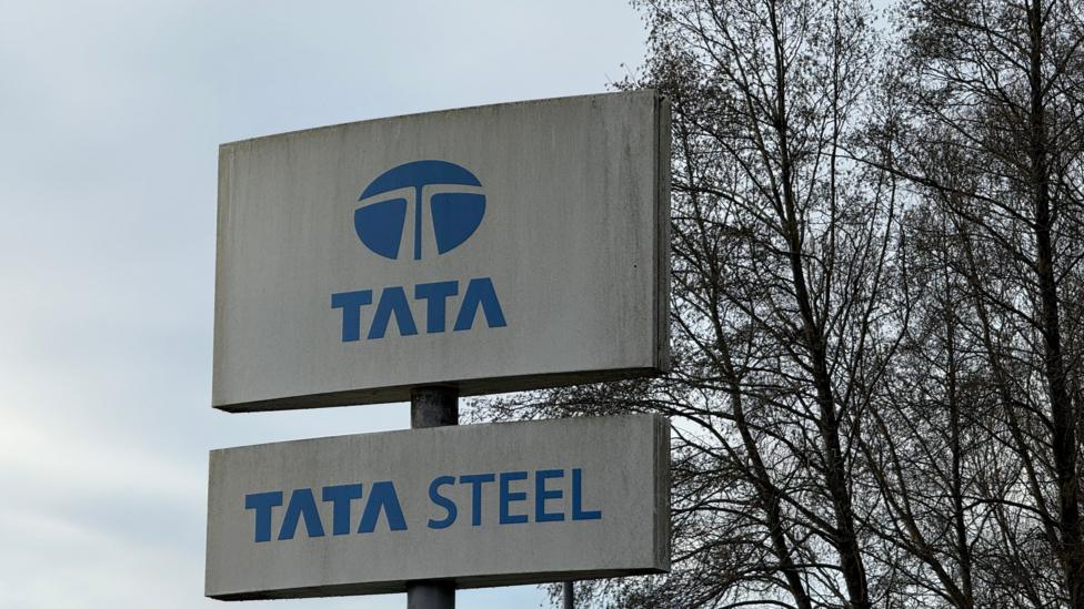 Corby Tata Steel worker dies after incident at plant - BBC News